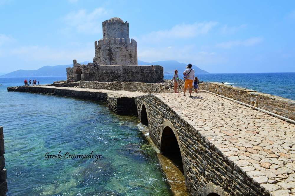 Το επιβλητικό κάστρο της Μεθώνης • Μεσσηνία Greek-CrossRoads