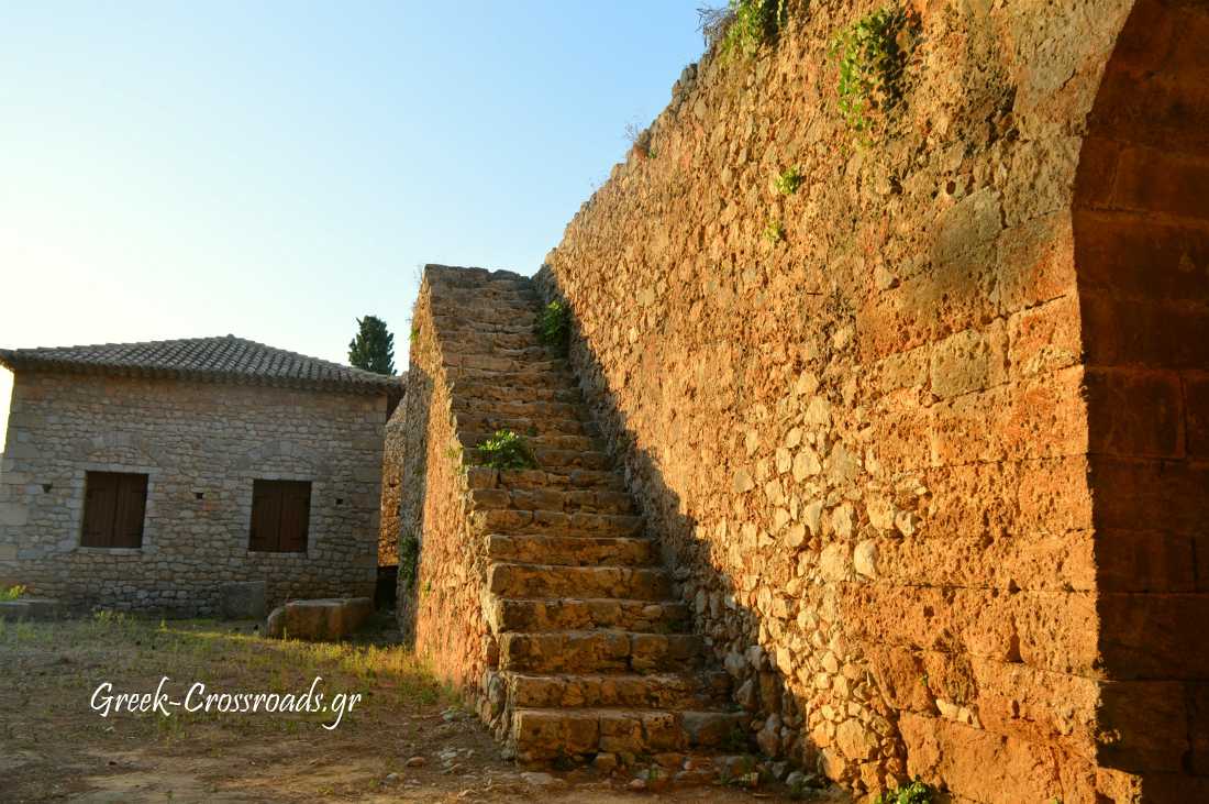 Pylos • Messinia • Greek-CrossRoads